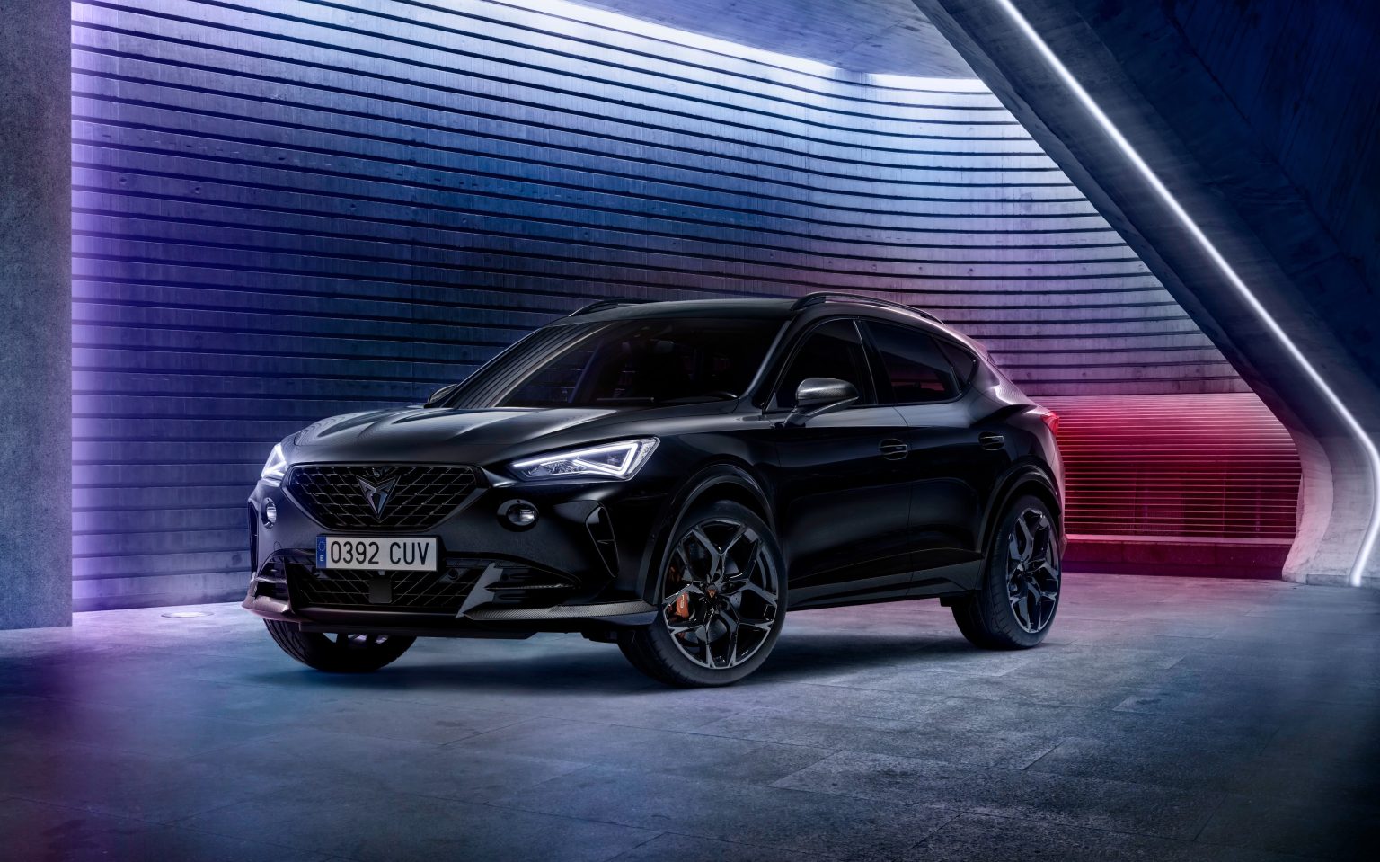 Cupra Formentor VZ5 BAT: emozioni di guida a un livello superiore ...